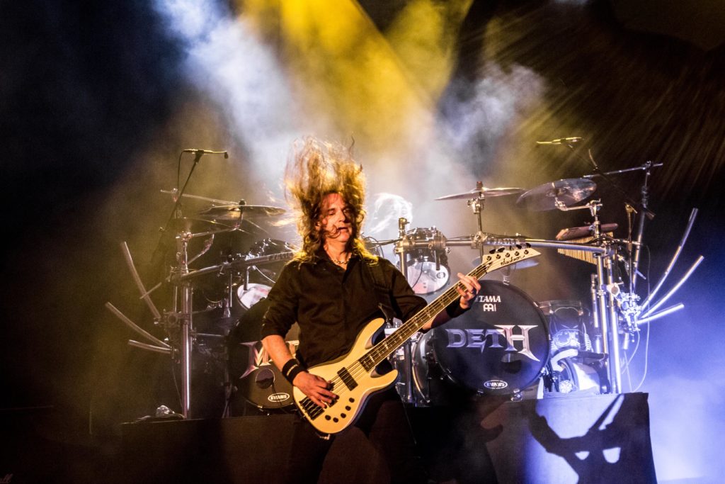 A 2/4 Megadeth Reunion?! Chris Poland Joins David Ellefson on Stage ...